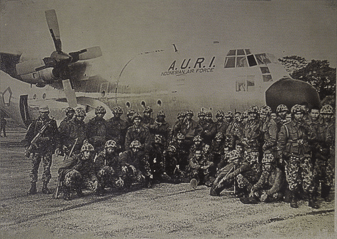 Pengertian TRIKORA: Isi, dan Tujuan (Tri Komando Rakyat) LENGKAP