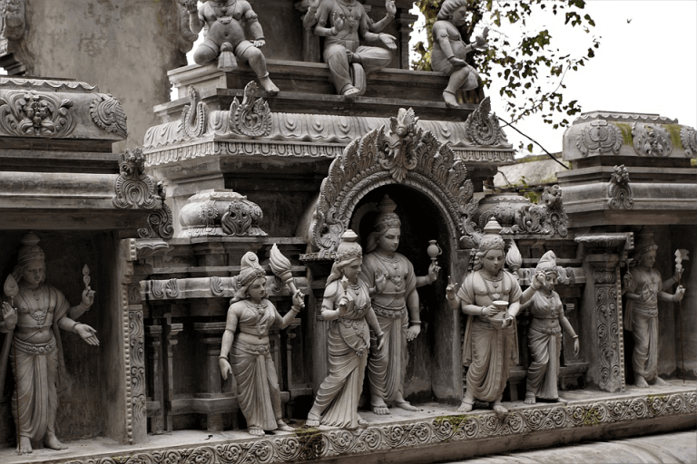 Pengertian Seni Patung, Contoh, Teknik, Unsur, Sejarah (Lengkap)